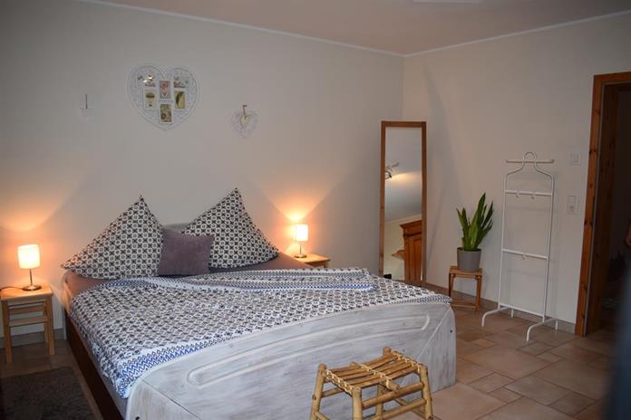 Unterkünfte - Weindorf Meddersheim